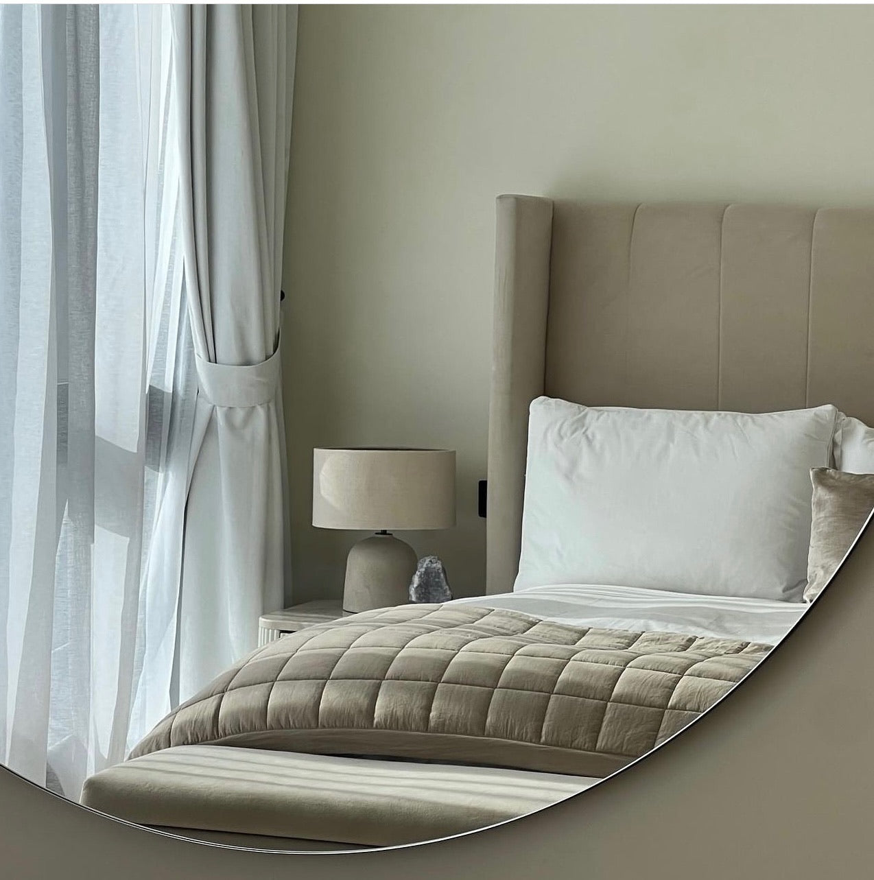 Momo Winged Bed UK | Comodo Living – Comodo Living